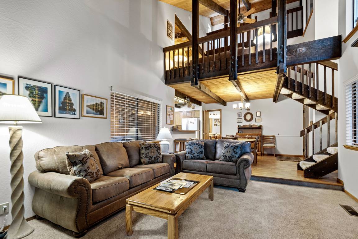 147 M² Condo ∙ 2 Bedrooms ∙ 8 Guests - Sunriver, OR