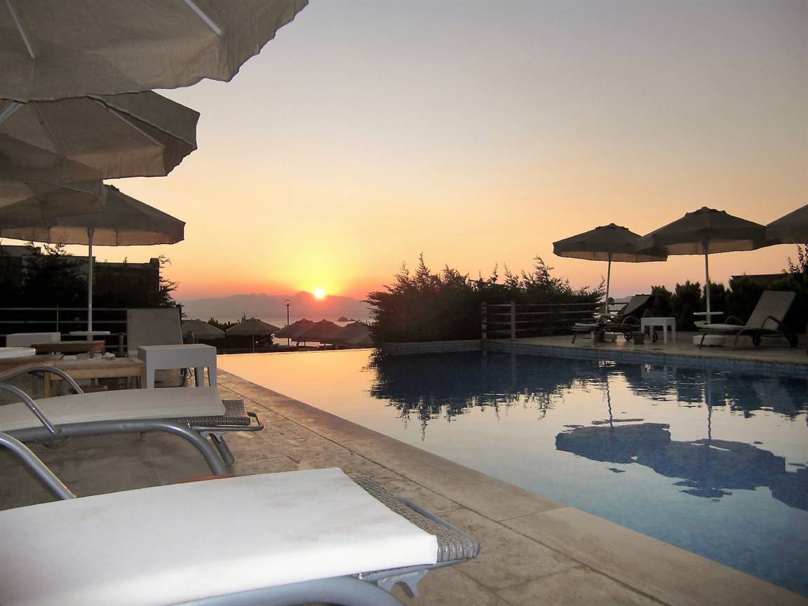 240 M² Villa ∙ 3 Bedrooms ∙ 6 Guests - Kos