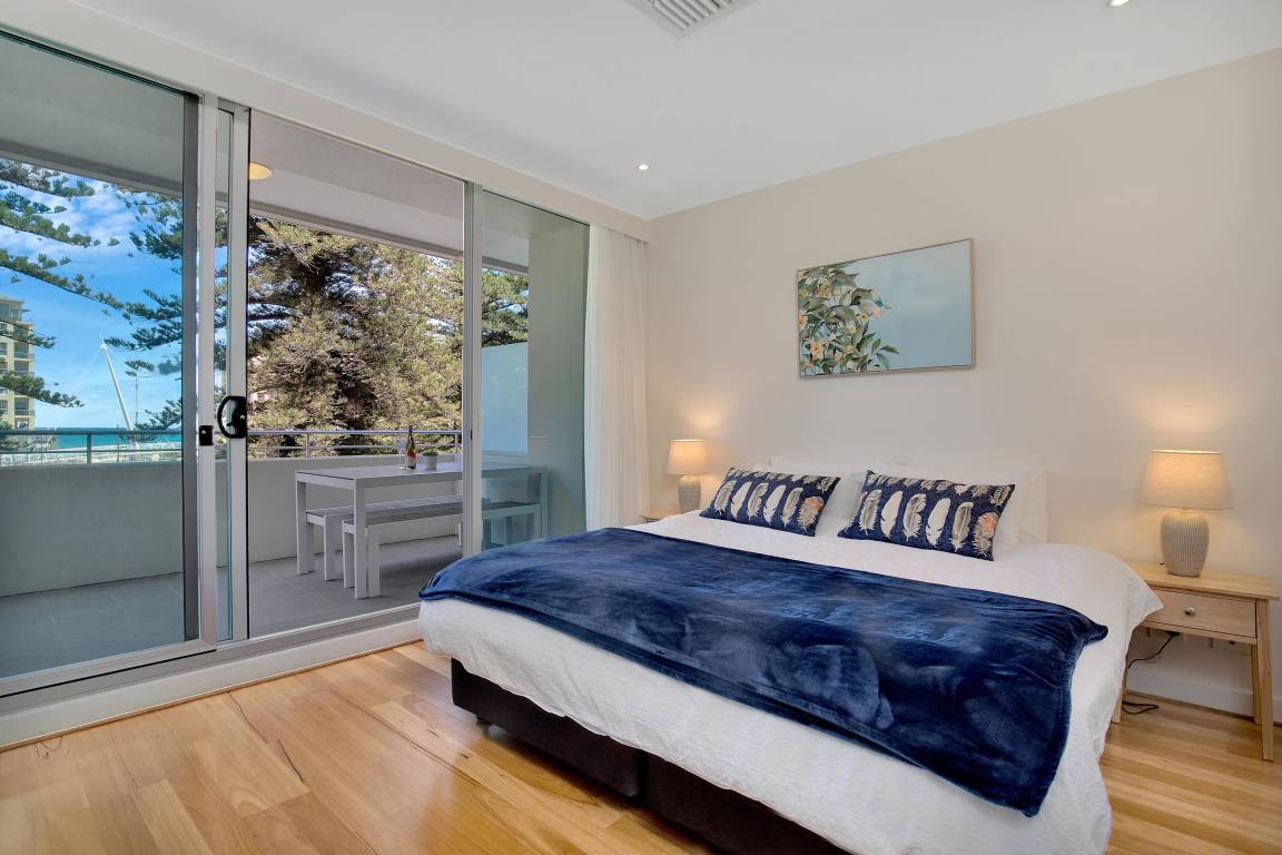 90 M² Apartment ∙ 2 Bedrooms ∙ 4 Guests - Adelaide