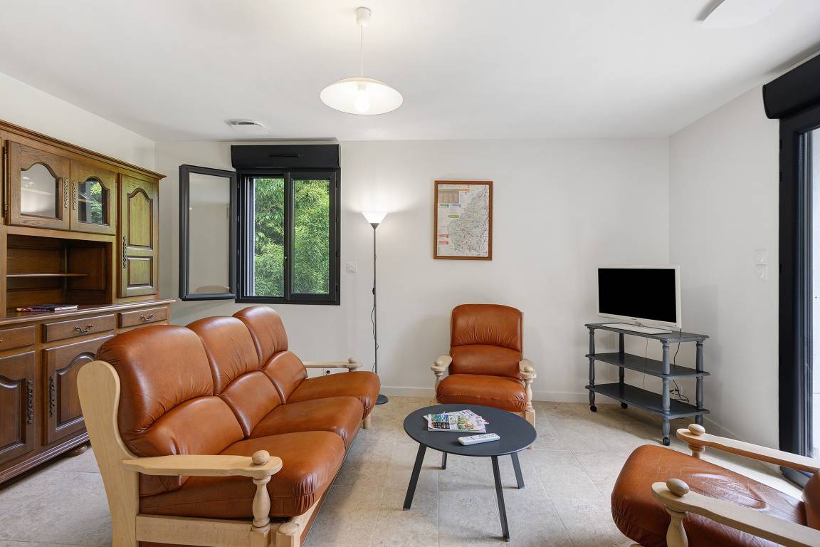 75 M² Talo ∙ 3 Makuuhuonetta ∙ 6 Vierasta - Ardèche