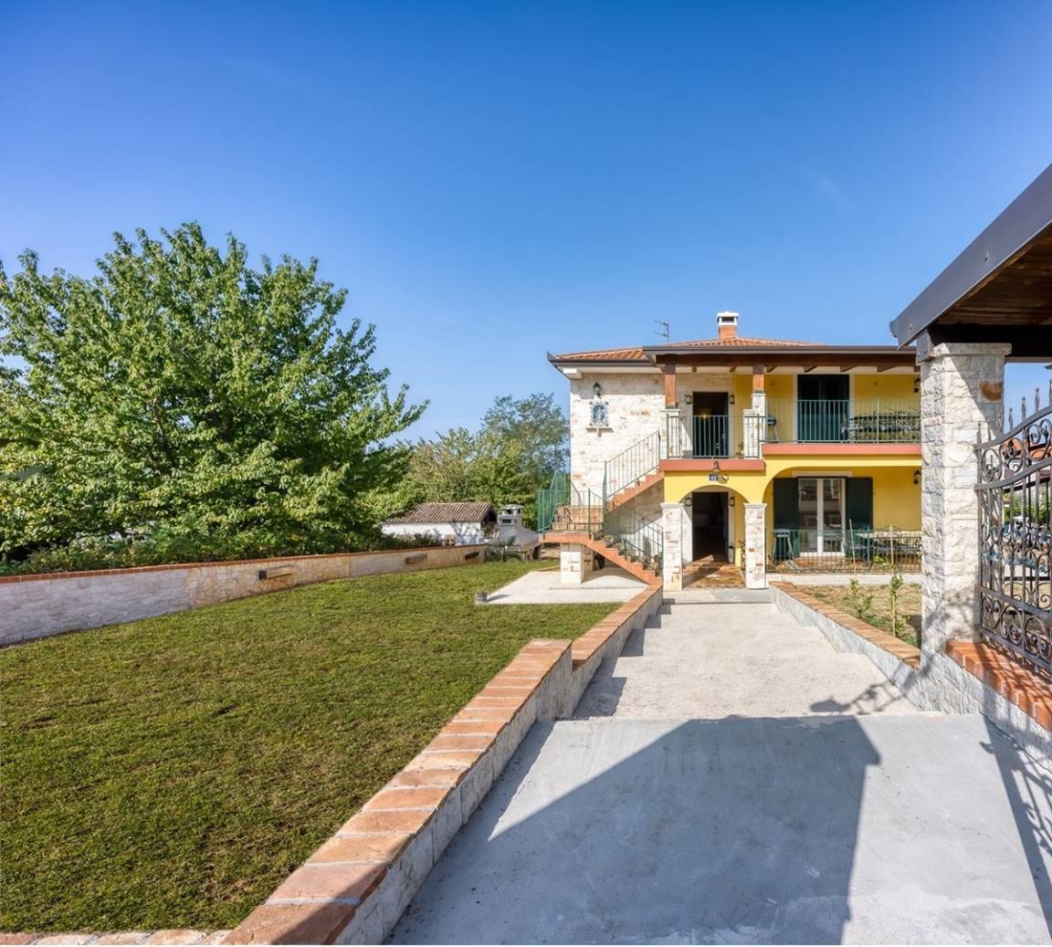 93 M² Ferienwohnung ∙ 3 Schlafzimmer ∙ 4 Gäste - Strunjan