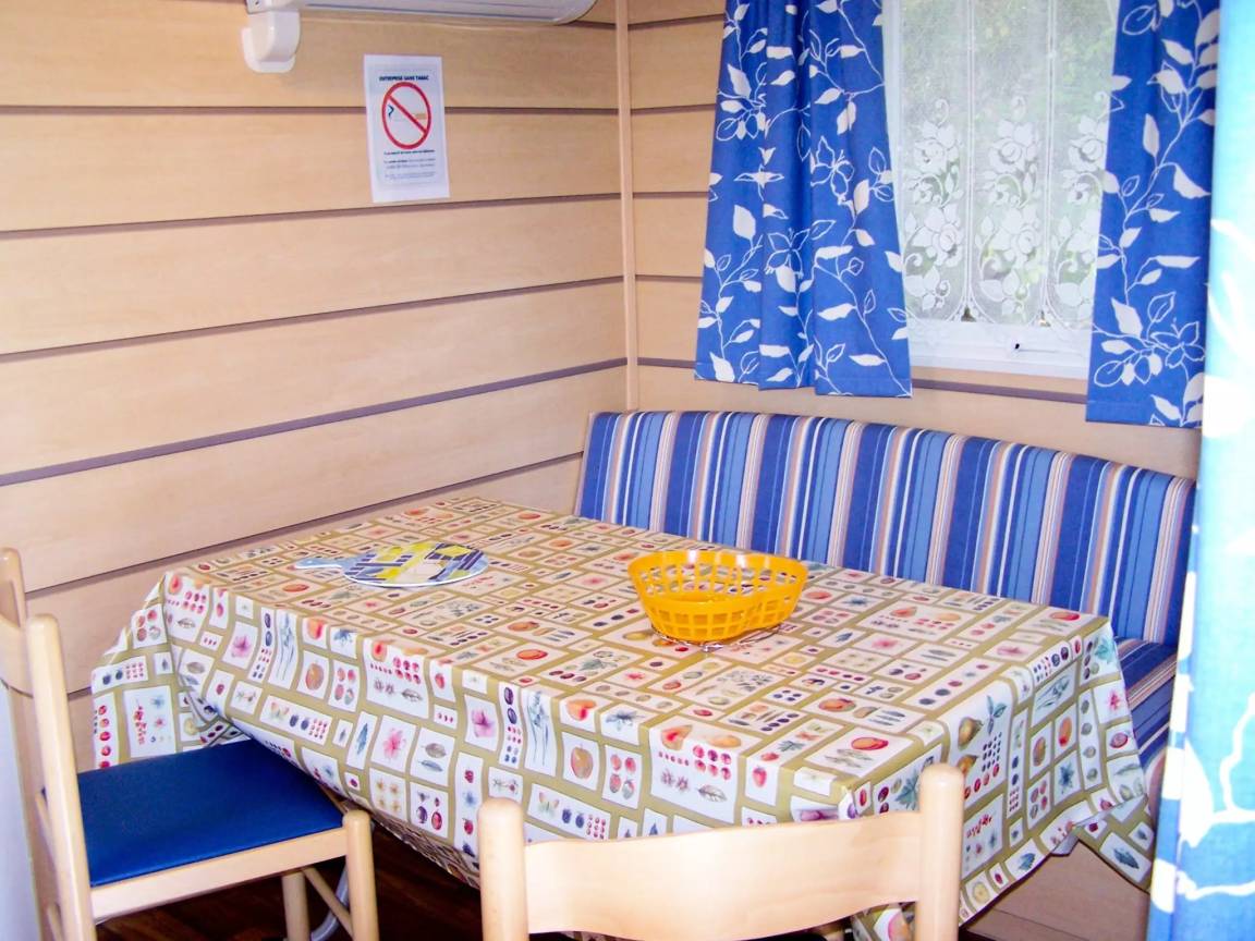 16 M² Caravan ∙ 1 Bedroom ∙ 2 Guests - Ariege