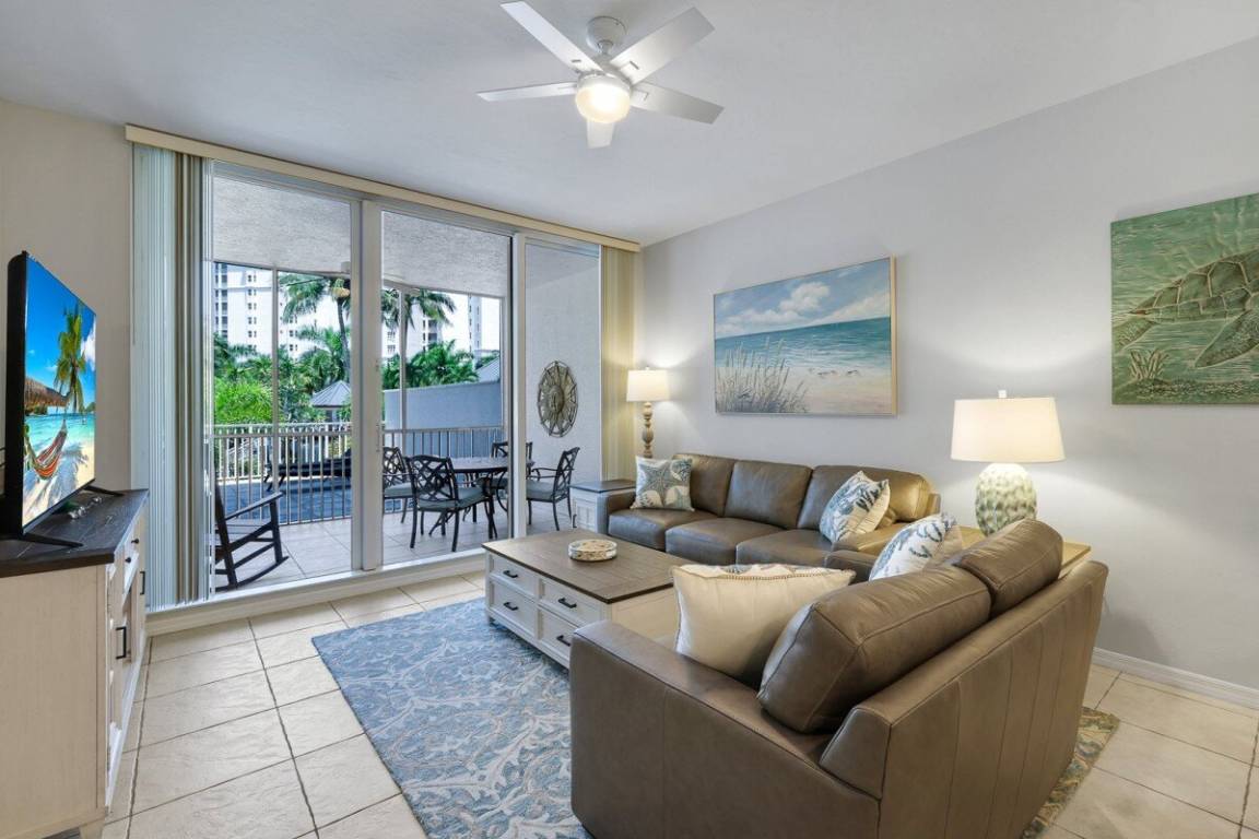 137 M² Condo ∙ 3 Bedrooms ∙ 6 Guests - Naples, FL
