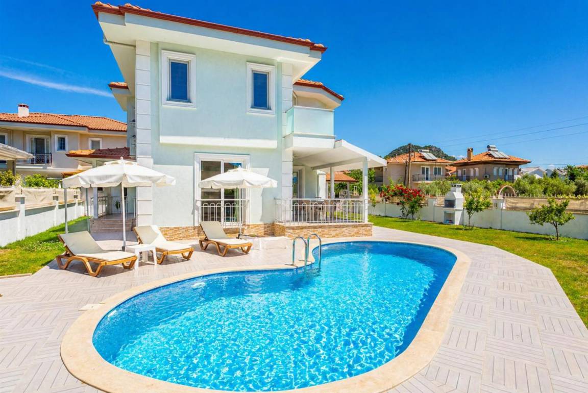 220 M² Villa ∙ 4 Bedrooms ∙ 8 Guests - Dalyan