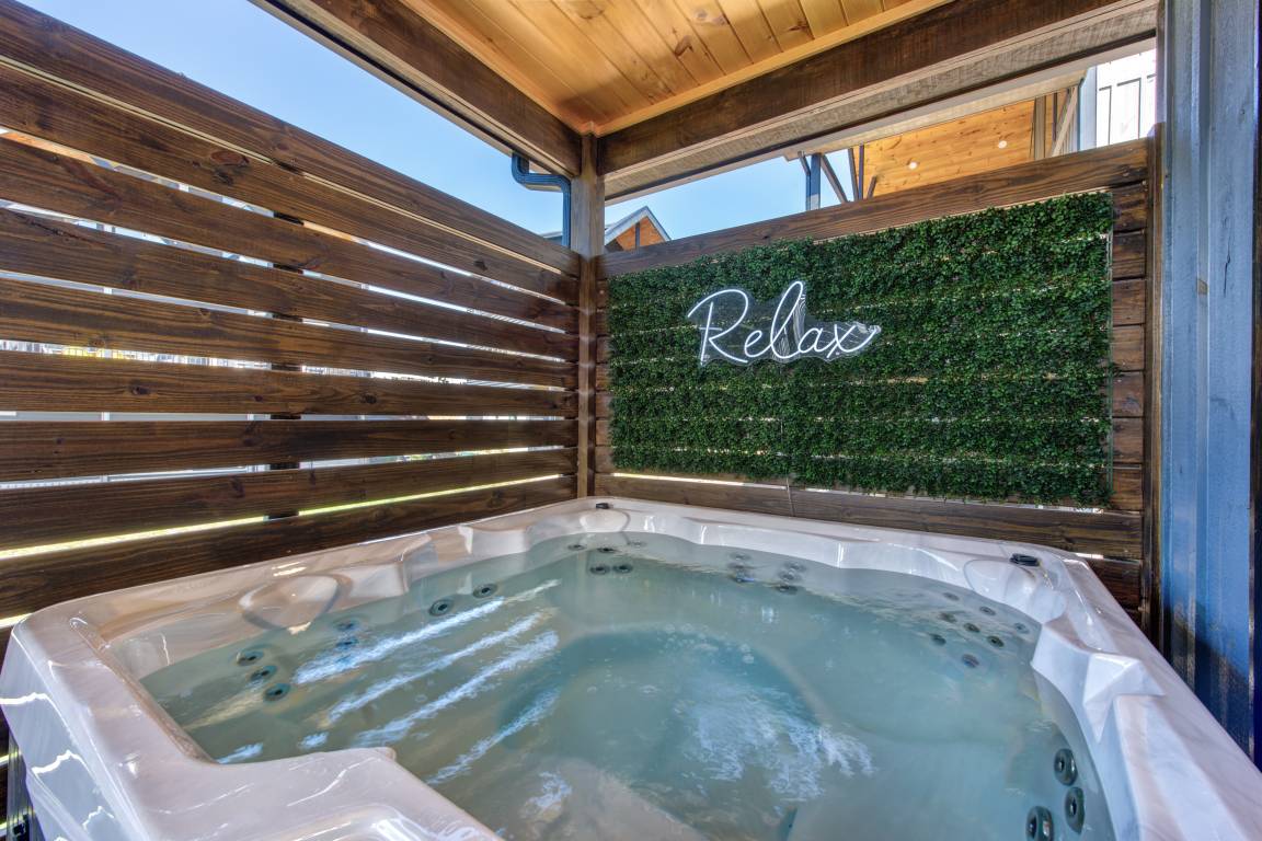 112 M² Chalet ∙ 3 Bedrooms ∙ 8 Guests - Pigeon Forge, TN
