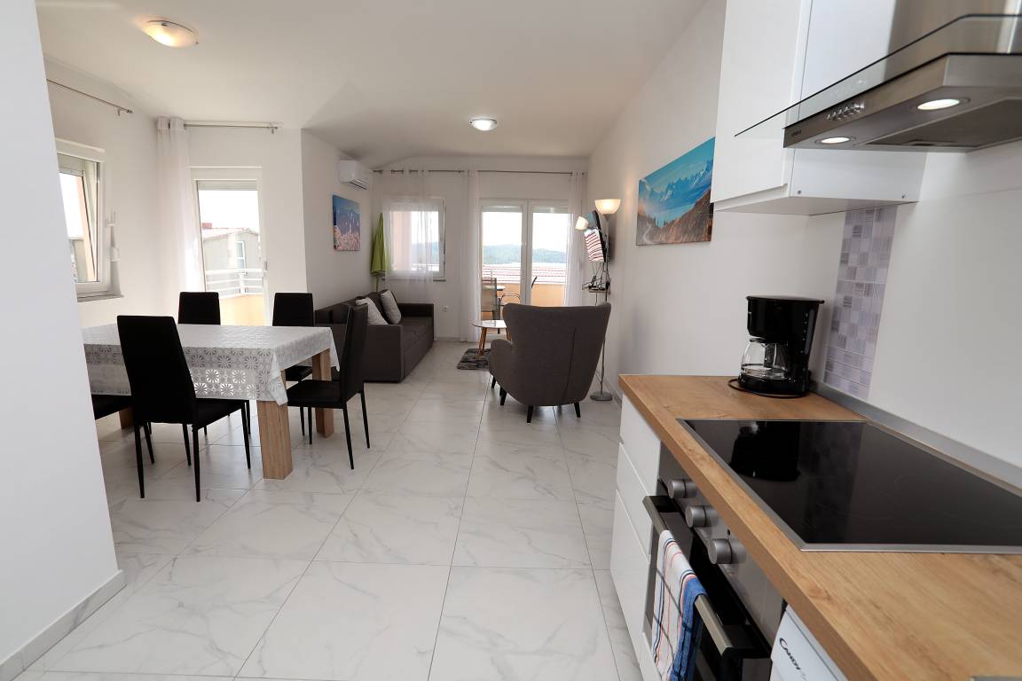 70 M² Apartamento ∙ 2 Habitaciones ∙ 4 Huéspedes - Trogir