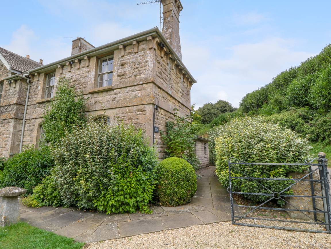 Cottage ∙ 3 Bedrooms ∙ 6 Guests - Bradford-on-Avon