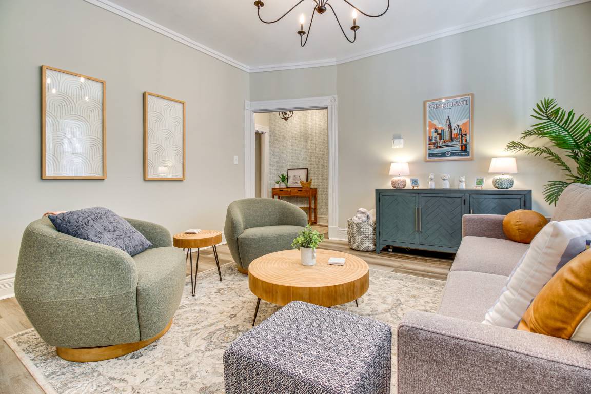 155 M² House ∙ 2 Bedrooms ∙ 4 Guests - Covington, KY