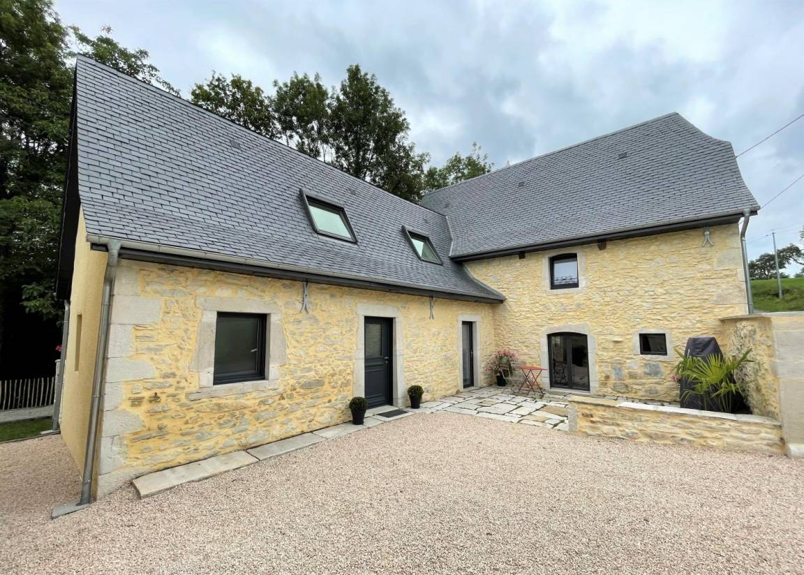 160 M² Gîte ∙ 4 Chambres ∙ 8 Personnes - Pyrénées-Atlantiques
