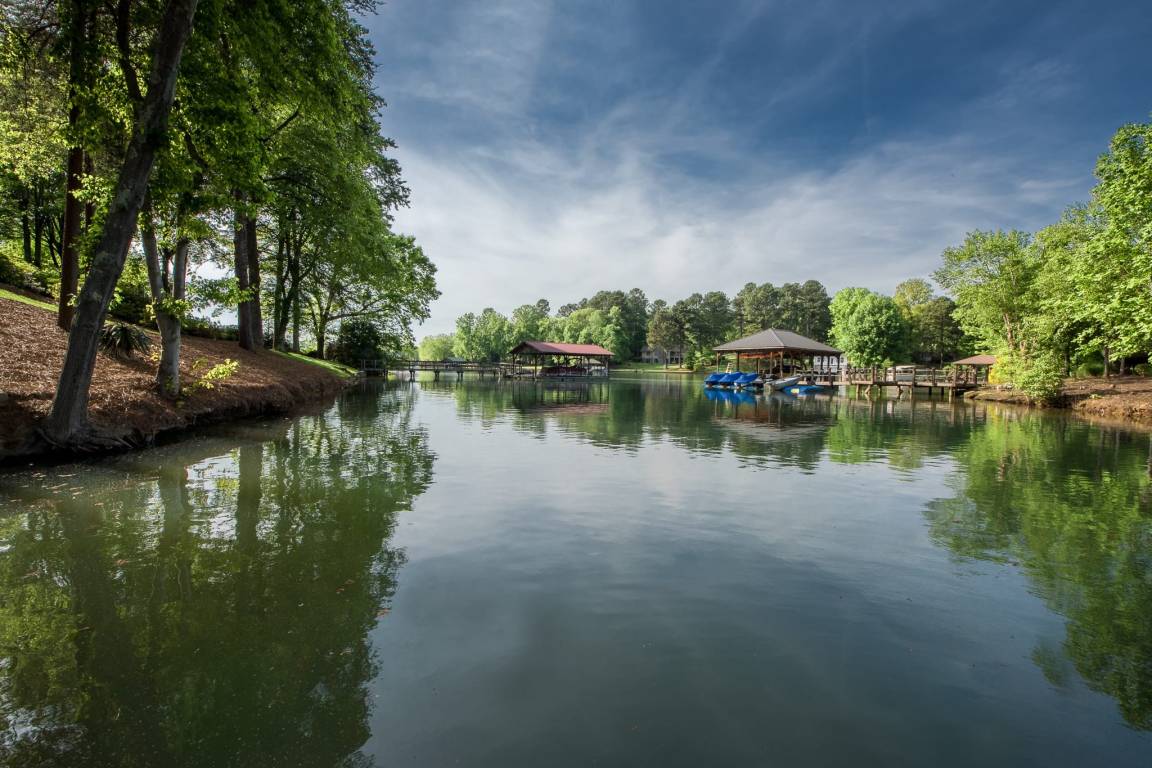 373 M² House ∙ 5 Bedrooms ∙ 16 Guests - Lake Norman, NC