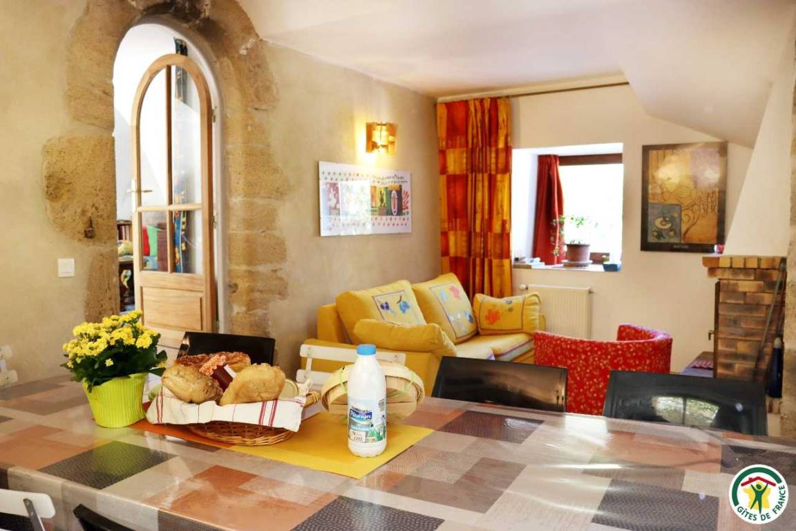 180 M² Gîte ∙ 4 Chambres ∙ 10 Personnes - Soyans