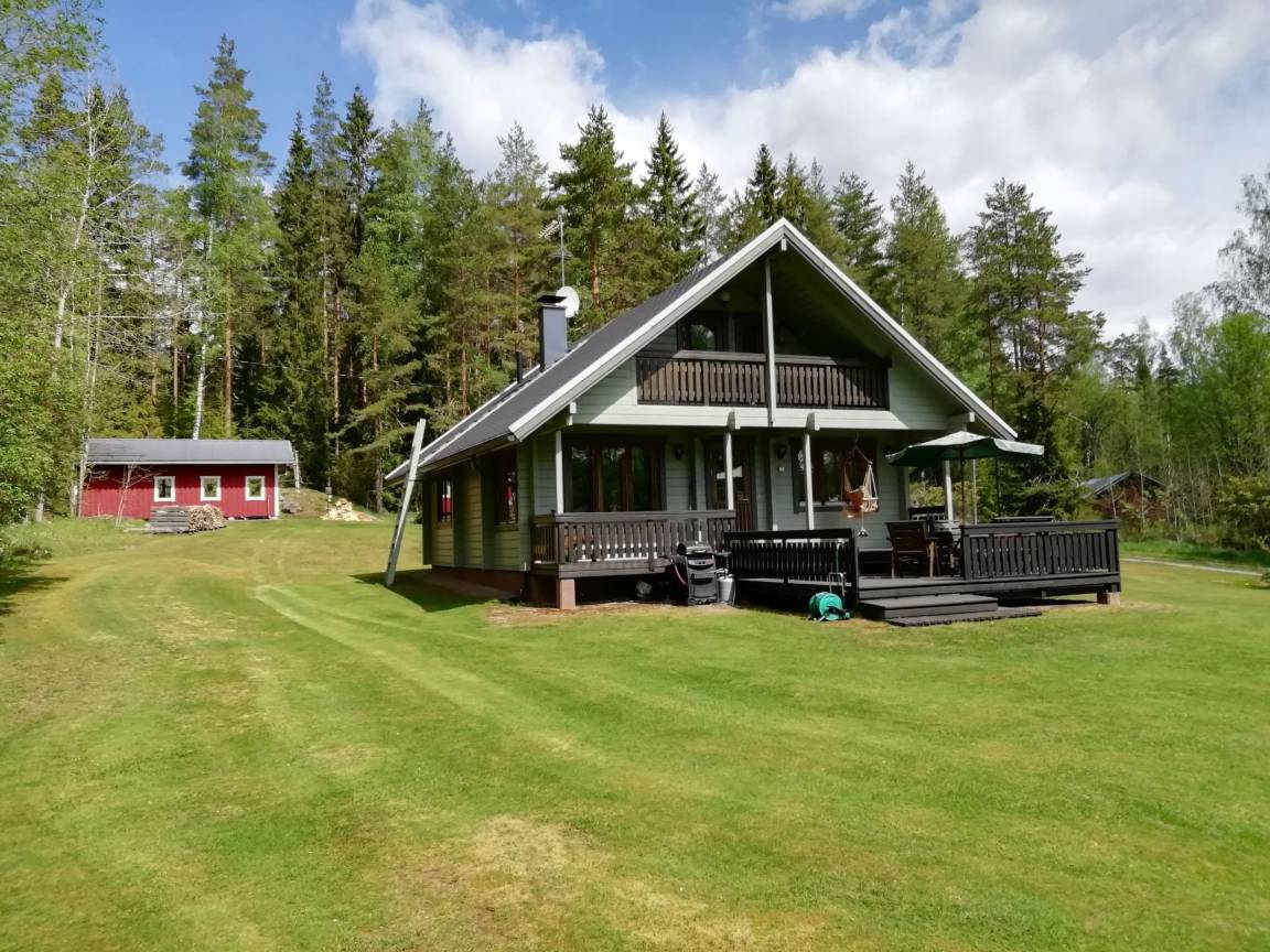 75 M² Talo ∙ 3 Makuuhuonetta ∙ 8 Vierasta - Iittala