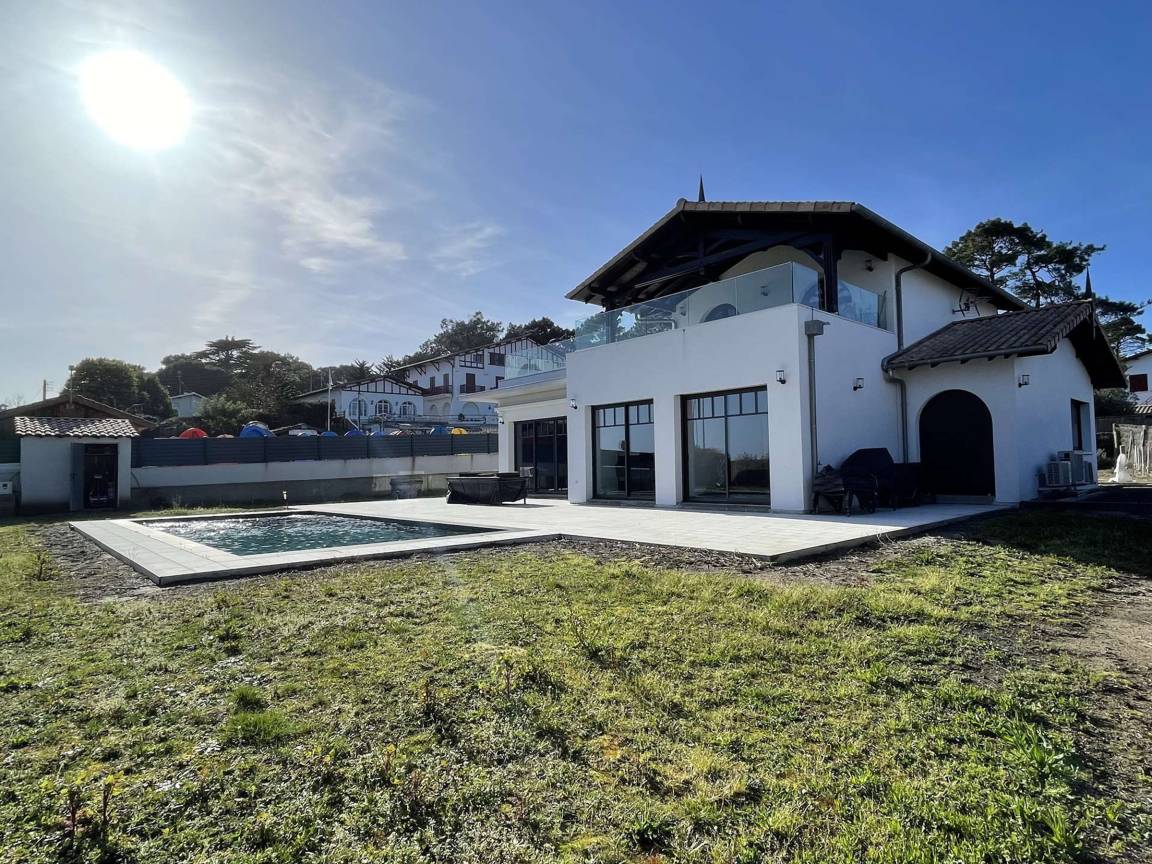 220 M² Villa ∙ 6 Bedrooms ∙ 12 Guests - Cap Ferret