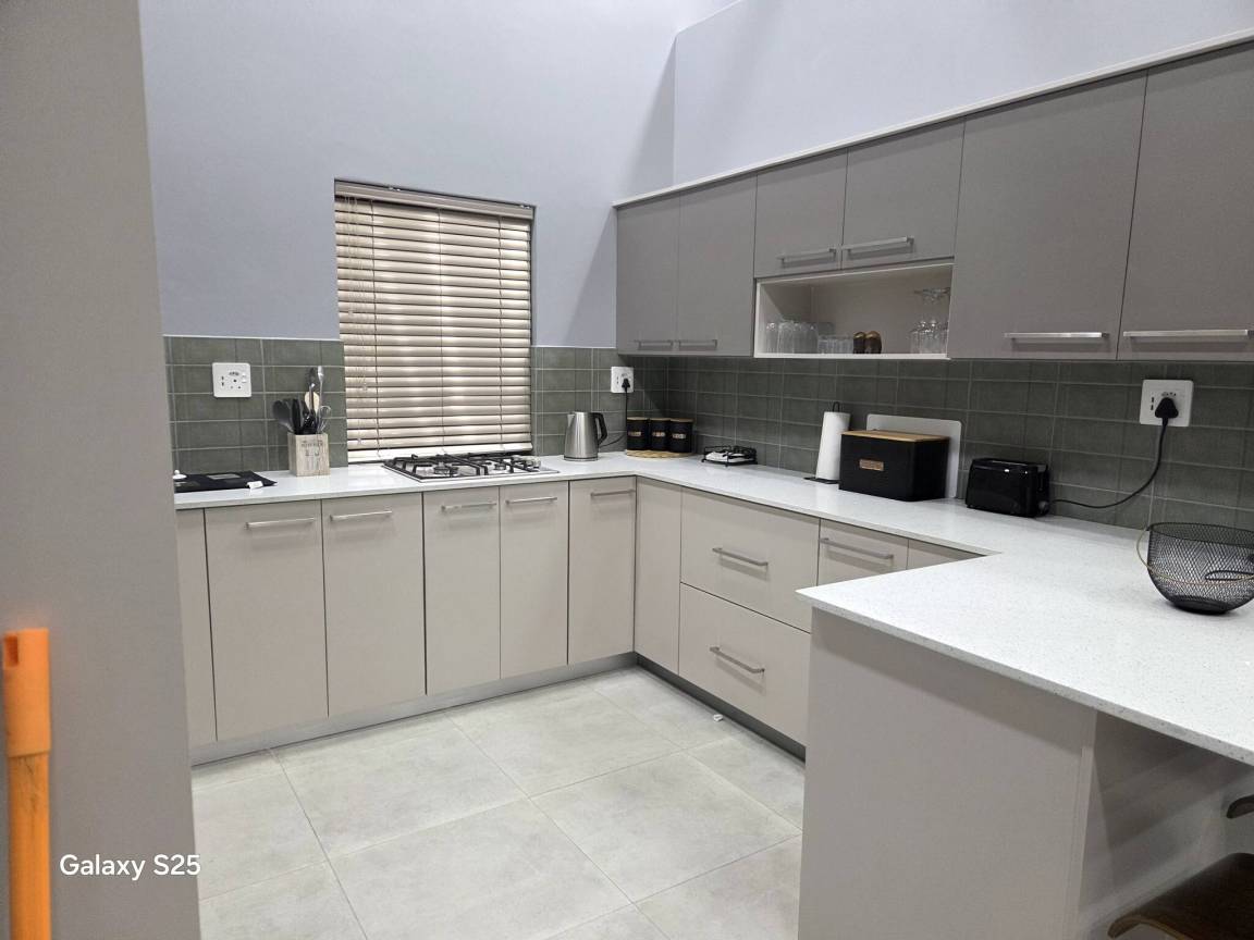 150 M² House ∙ 3 Bedrooms ∙ 6 Guests - Clanwilliam