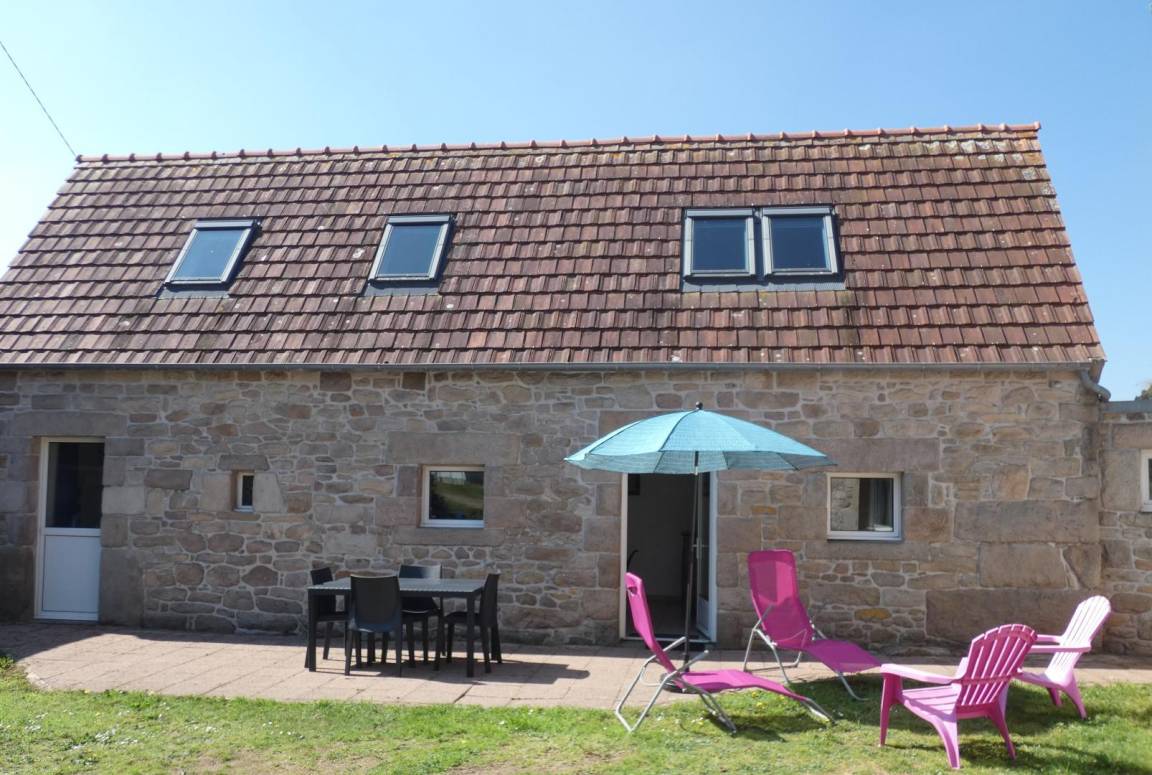 79 M² Gîte ∙ 2 Chambres ∙ 4 Personnes - Trégastel