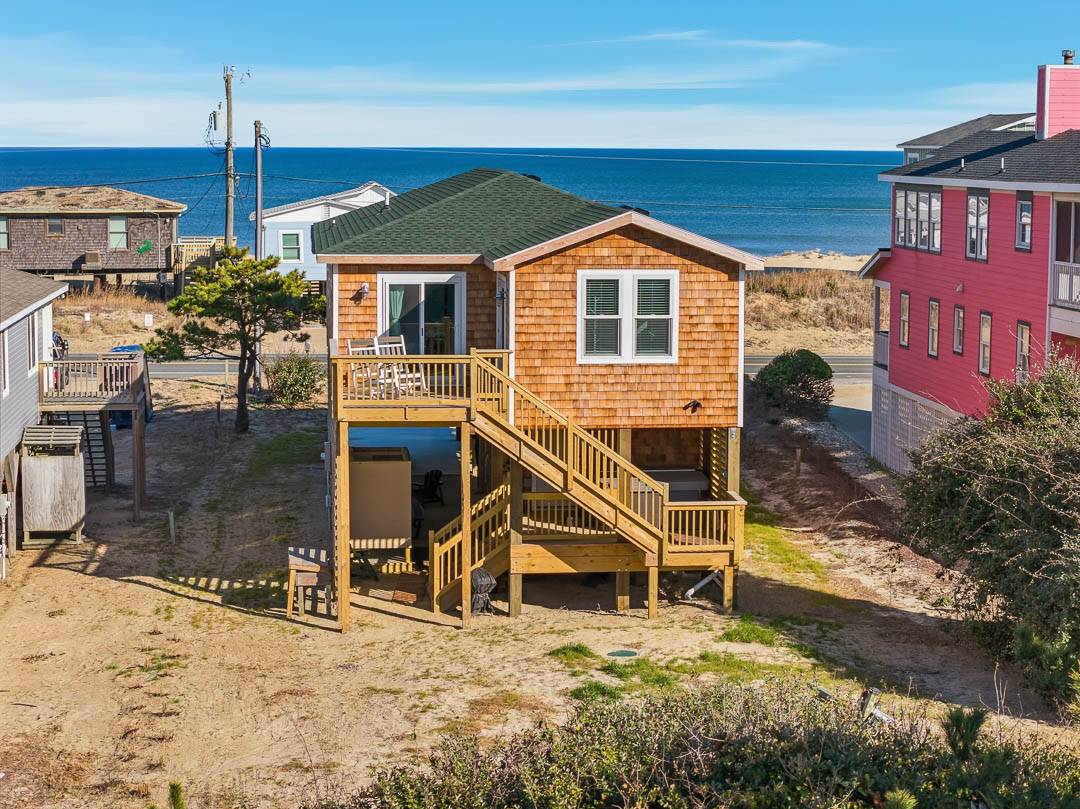 House ∙ 3 Bedrooms ∙ 6 Guests - Kitty Hawk, NC