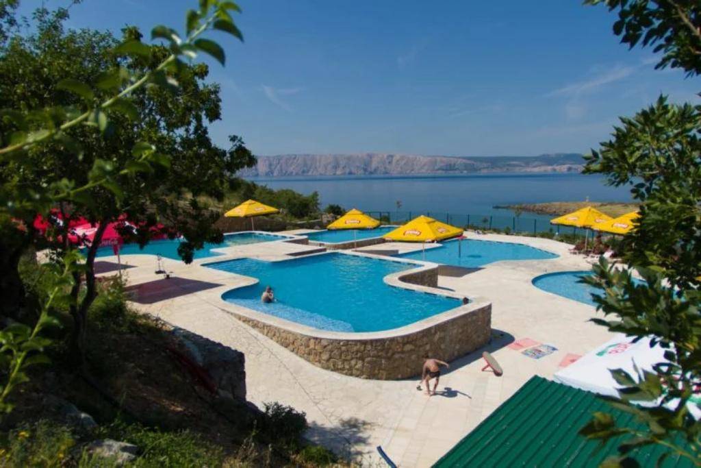 33 M² Camping ∙ 2 Bedrooms ∙ 6 Guests - Novi Vinodolski