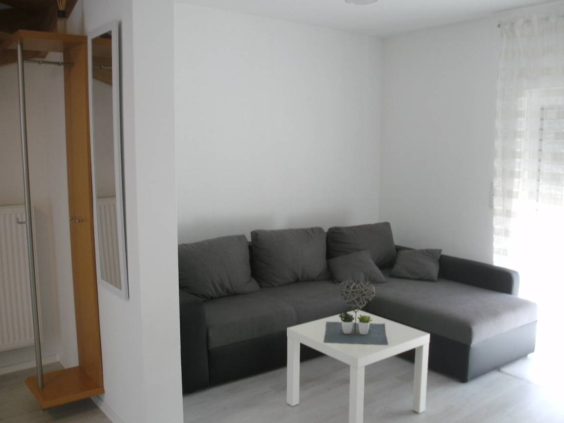 Ferienwohnung ∙ 2 Schlafzimmer ∙ 5 Gäste - Randersacker