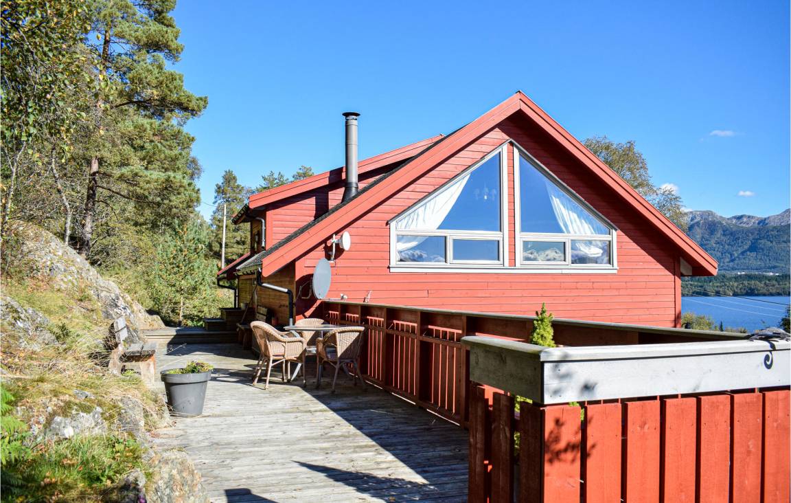 80 M² Ferienhaus ∙ 3 Schlafzimmer ∙ 6 Gäste - Bergen