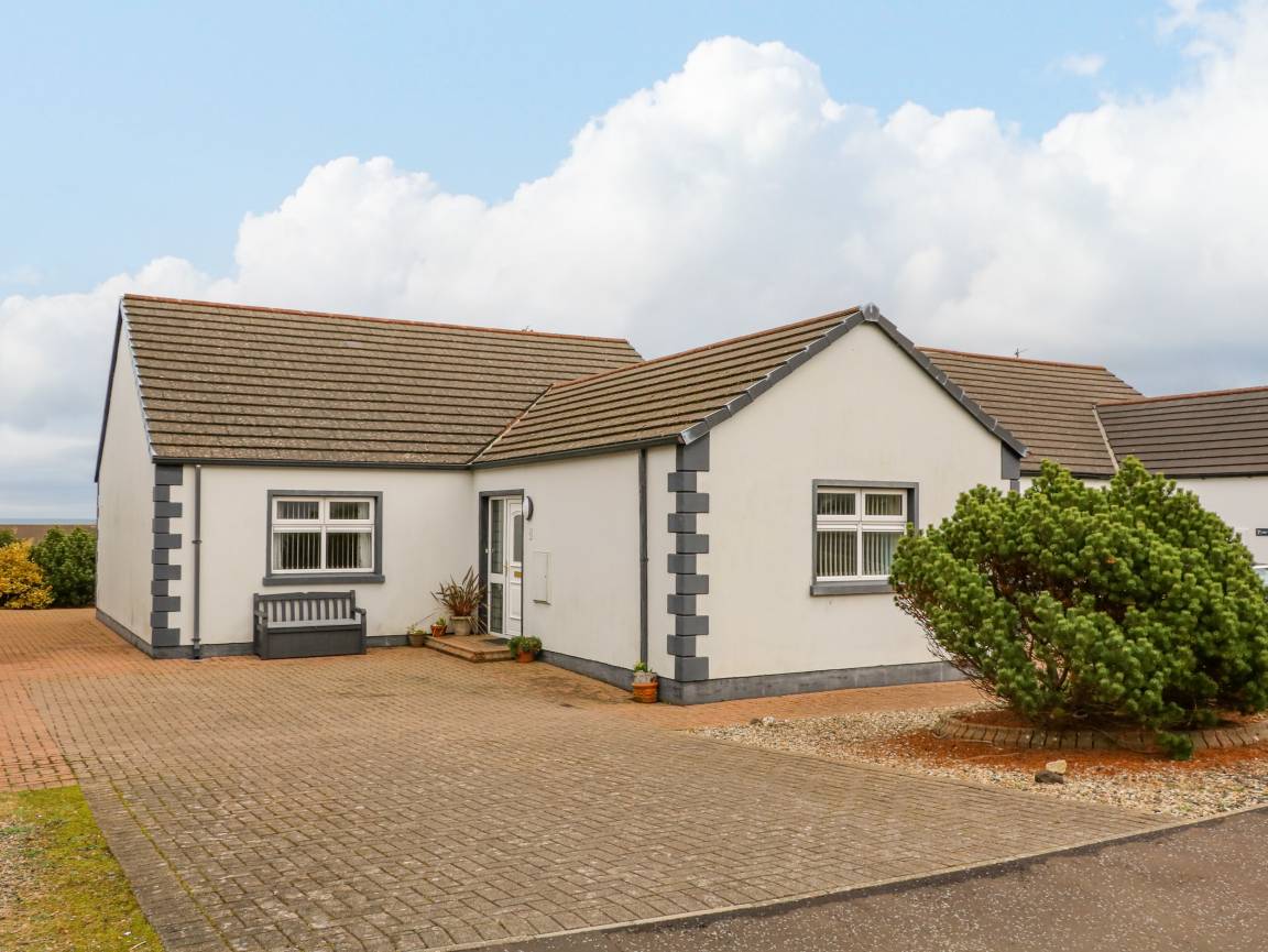 Cottage ∙ 4 Bedrooms ∙ 8 Guests - Northern Ireland