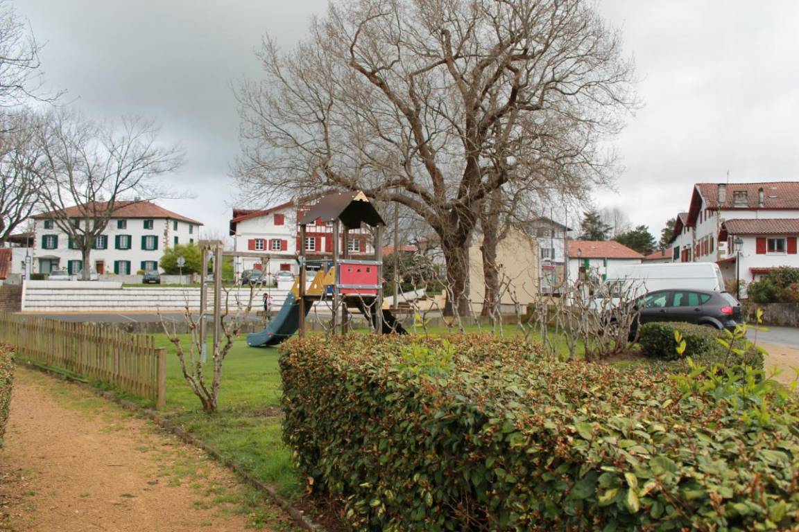 100 M² Gîte ∙ 2 Schlafzimmer ∙ 4 Gäste - Baskenland