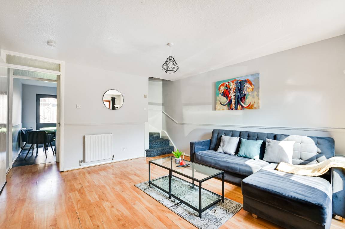 55 M² House ∙ 2 Bedrooms ∙ 5 Guests - Forest Gate - London