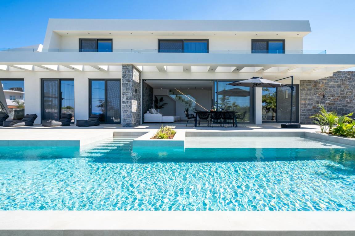 230 M² Villa ∙ 5 Bedrooms ∙ 10 Guests - Hersonissos