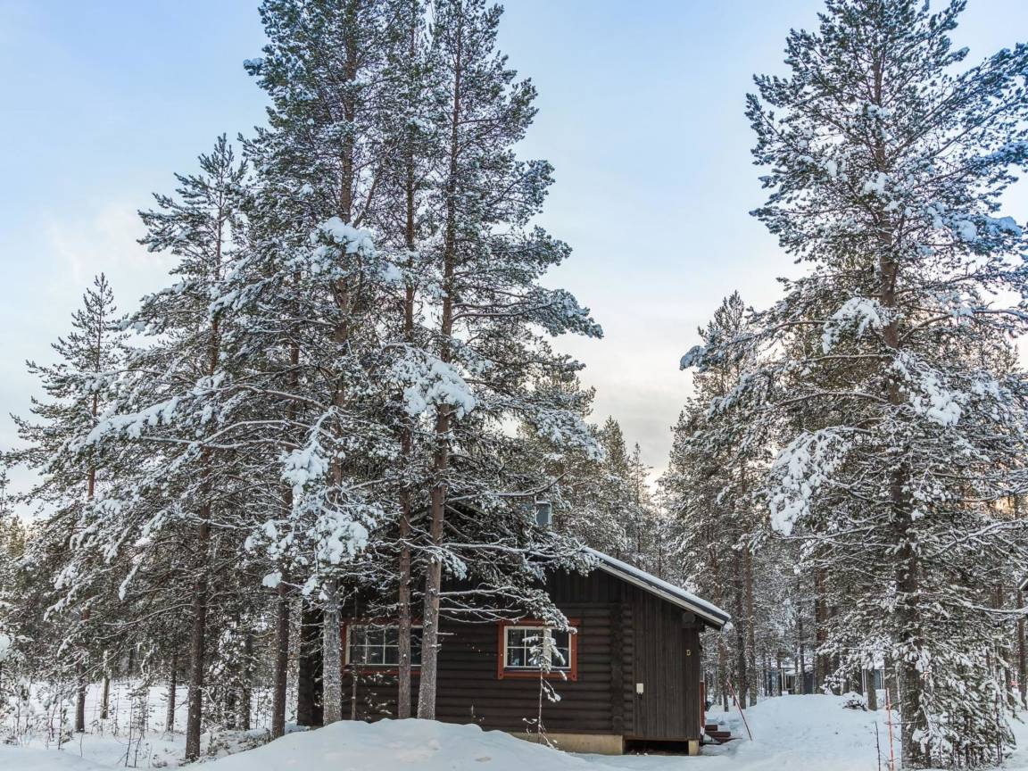 62 M² House ∙ 1 Bedroom ∙ 4 Guests - Äkäslompolo