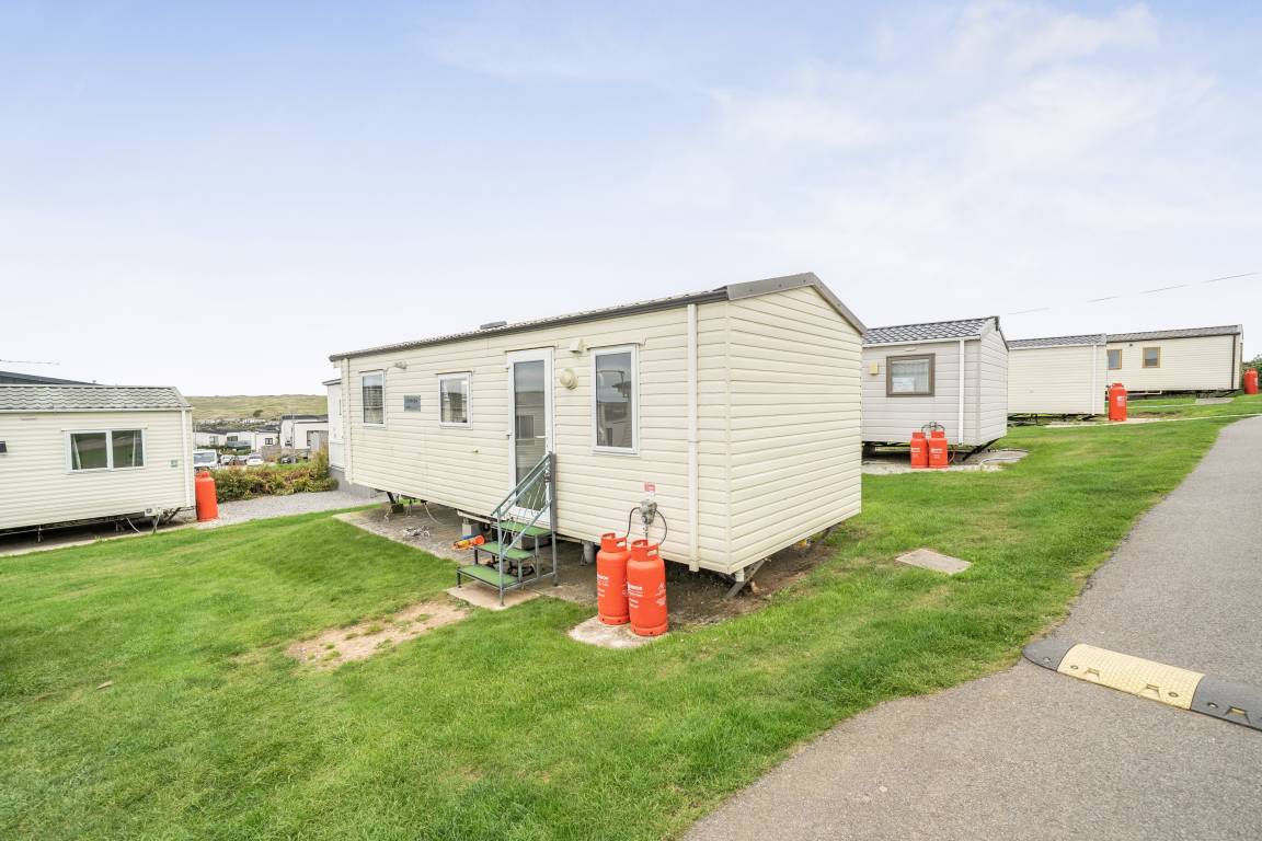24 M² Chalet ∙ 2 Bedrooms ∙ 4 Guests - St Agnes