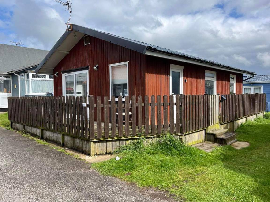 75 M² Chalet ∙ 2 Bedrooms ∙ 5 Guests - Bridlington