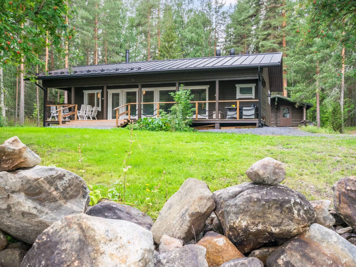 72 M² Talo ∙ 2 Makuuhuonetta ∙ 6 Vierasta - Sysmä