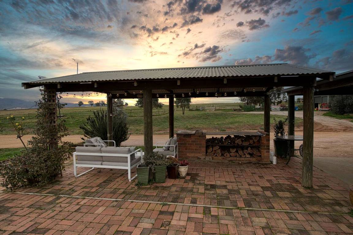 House ∙ 2 Bedrooms ∙ 4 Guests - Mudgee