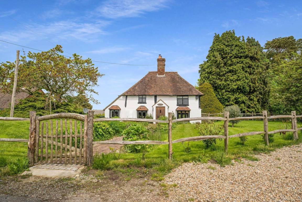 300 M² Ferienhaus ∙ 2 Schlafzimmer ∙ 4 Gäste - Sittingbourne