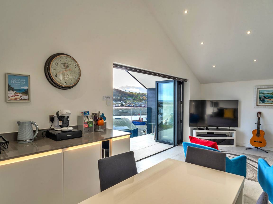 146 M² Apartment ∙ 2 Bedrooms ∙ 6 Guests - Dawlish