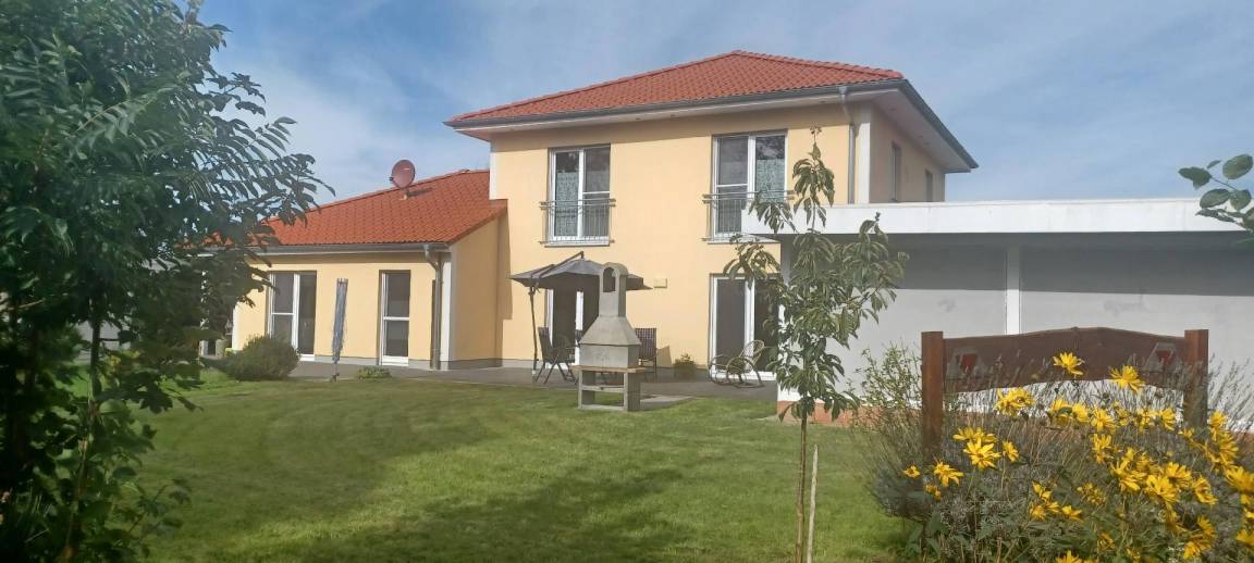 65 M² Apartment ∙ 1 Bedroom ∙ 2 Guests - Aurich