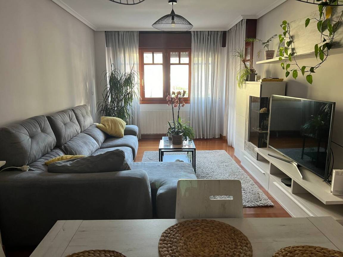 90 M² Apartamento ∙ 3 Habitaciones ∙ 6 Huéspedes - Ampuero