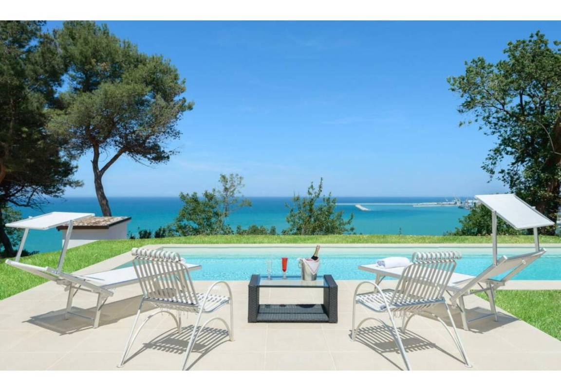 200 M² Casa ∙ 5 Camere Da Letto ∙ 12 Ospiti - Falconara Marittima