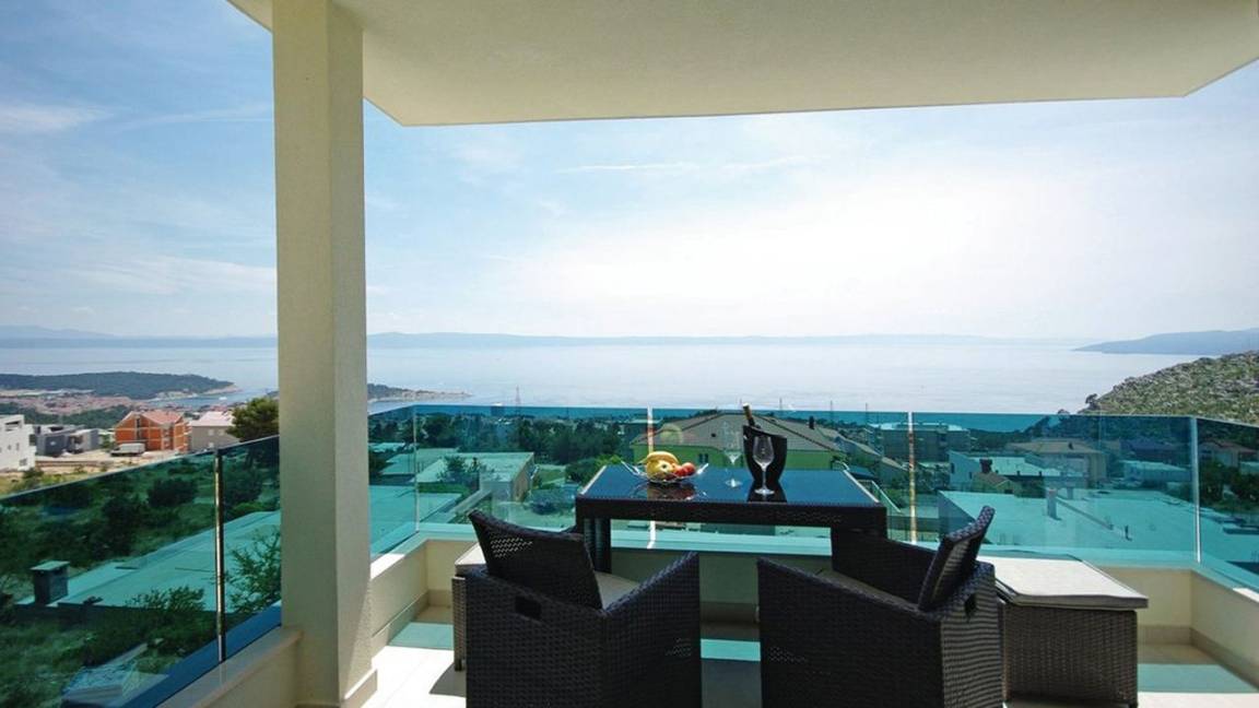 60 M² Ferienwohnung ∙ 2 Schlafzimmer ∙ 4 Gäste - Makarska