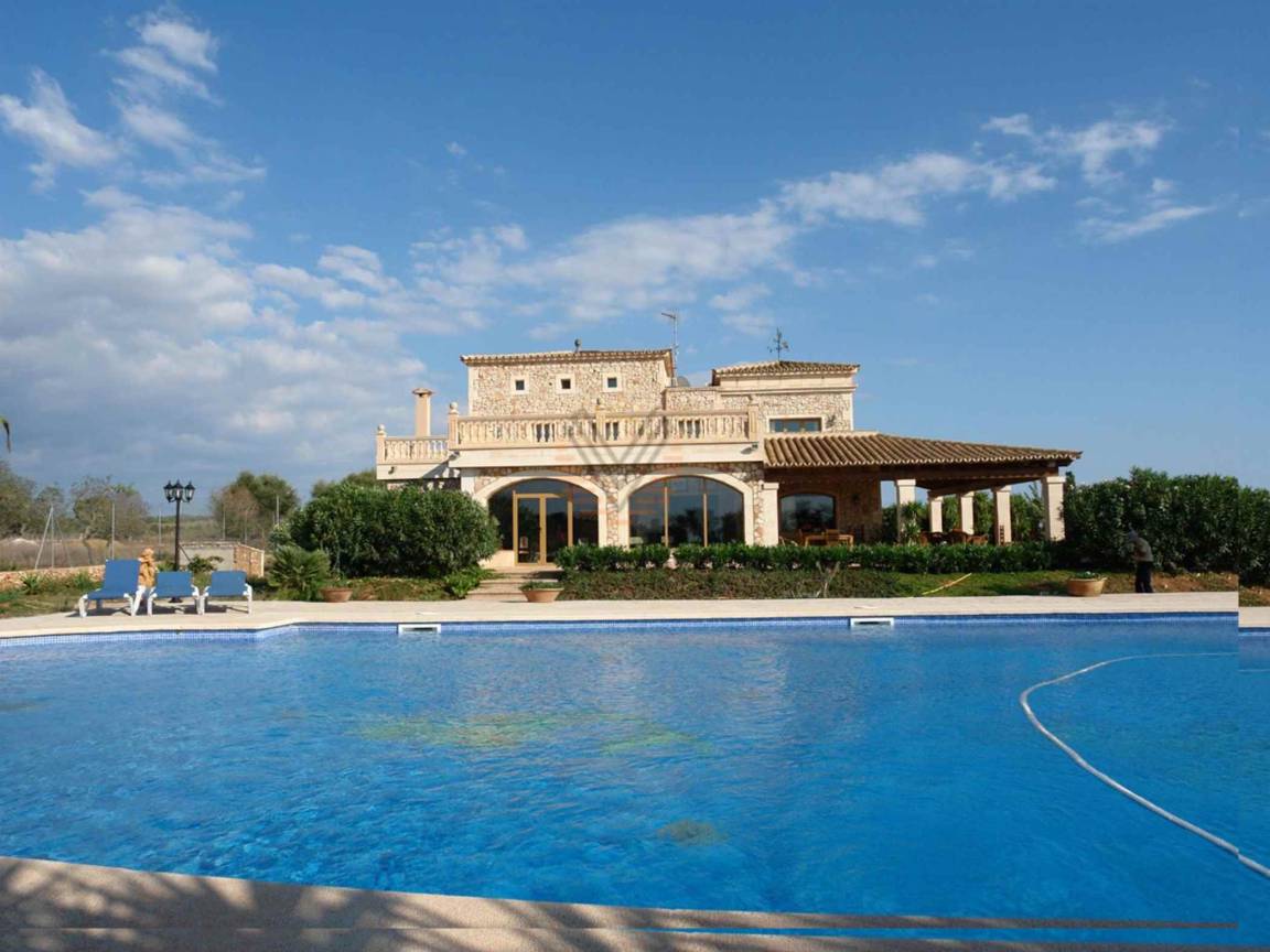 800 M² Cottage ∙ 7 Bedrooms ∙ 18 Guests - Mallorca
