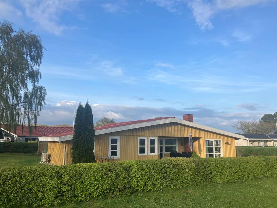 106 M² Ferienhaus ∙ 1 Schlafzimmer ∙ 5 Gäste - Sonderburg