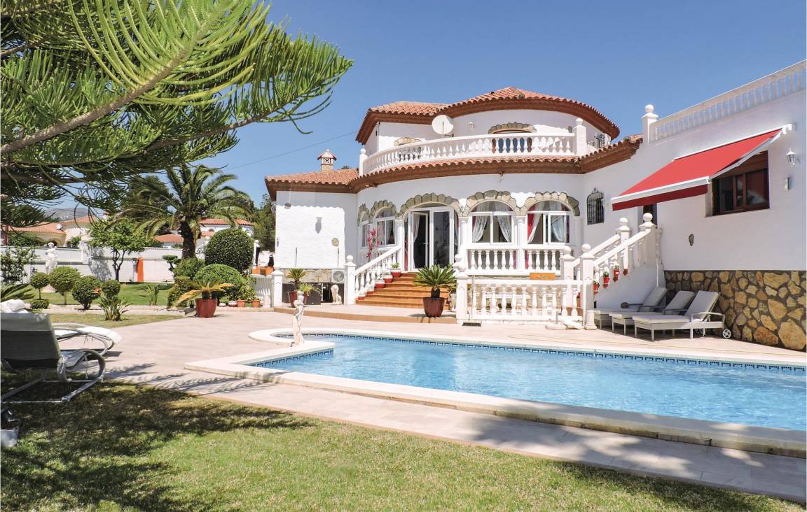 270 M² Casa ∙ 5 Habitaciones ∙ 13 Huéspedes - Miami Platja