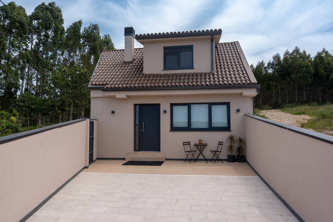 140 M² Casa ∙ 3 Habitaciones ∙ 7 Huéspedes - Dumbría