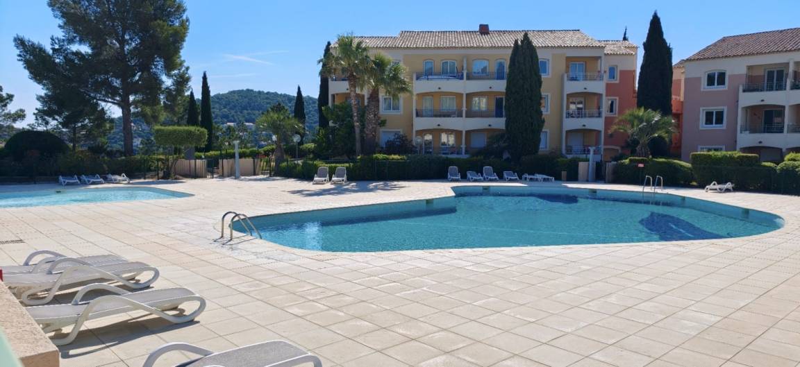 25 M² Studio Flat ∙ 4 Guests - Roquebrune-sur-Argens