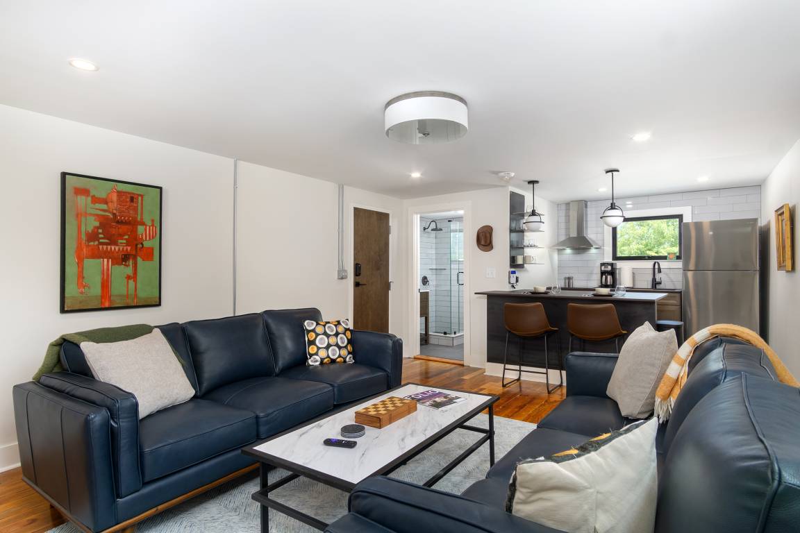 Apartamento ∙ 1 Habitación ∙ 2 Huéspedes - Swannanoa, NC