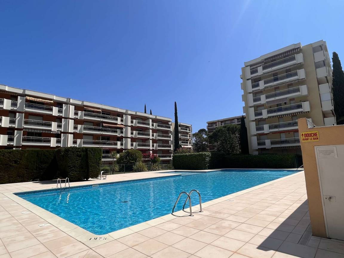 72 M² Appartement ∙ 2 Chambres ∙ 4 Personnes - Saint-Aygulf