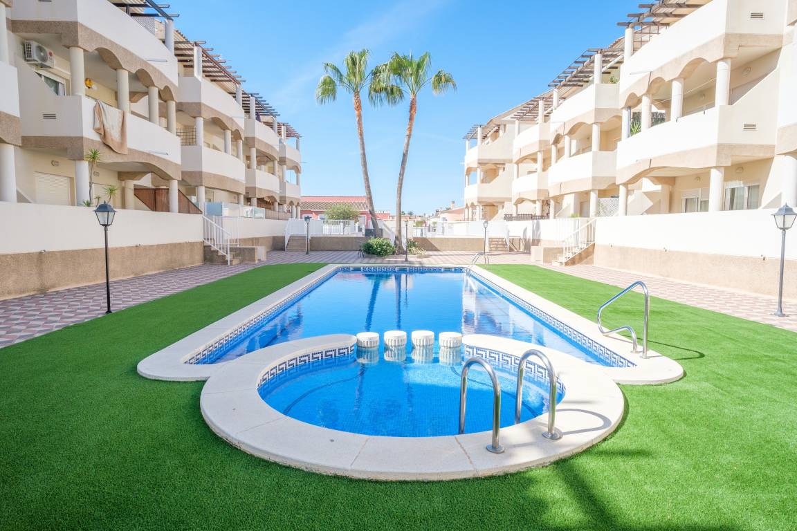 75 M² Apartamento ∙ 2 Habitaciones ∙ 4 Huéspedes - Alcanar