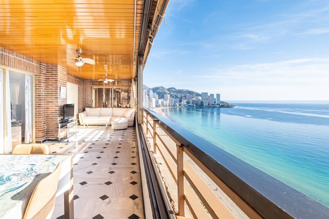 253 M² Apartment ∙ 4 Bedrooms ∙ 8 Guests - Benidorm