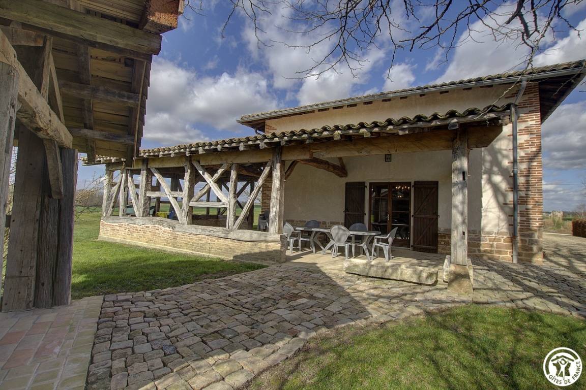 135 M² Gîte ∙ 3 Chambres ∙ 6 Personnes - Vonnas