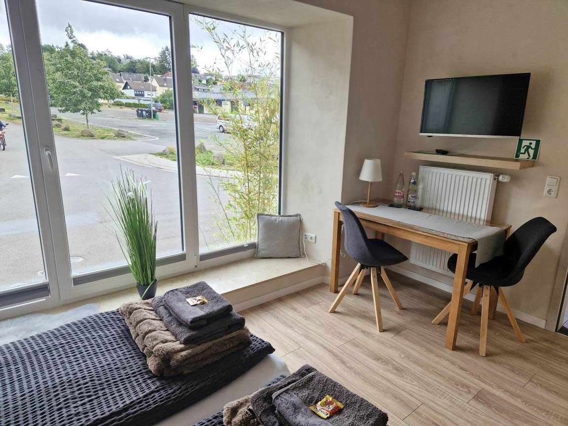 14 M² Ferienwohnung ∙ 1 Schlafzimmer ∙ 2 Gäste - Hillesheim