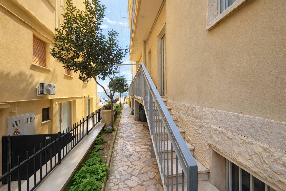 Apartment ∙ 2 Bedrooms ∙ 5 Guests - Roseto degli Abruzzi